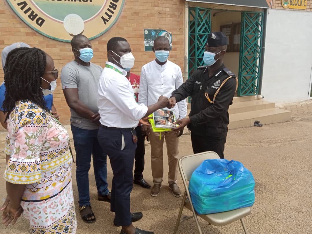 Kumasi: Olibest Driving School donates to DVLA, Police MTTD - Otec 102.9 FM