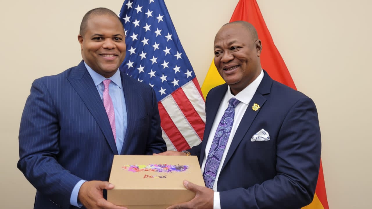 Mayors of Dallas and Kumasi confer on development - Otec 102.9 FM