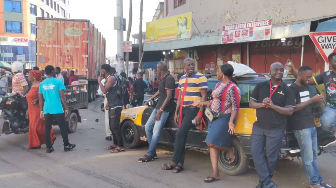 Kumasi: Adum traders shut down shops in protest of ‘killer VAT’ on ...