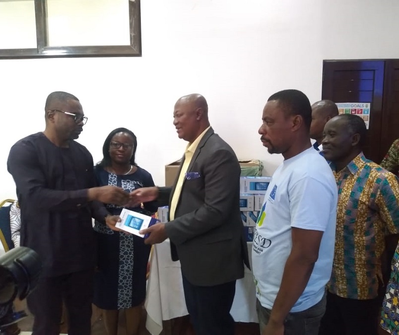 Revenue Officers at KMA receive PoS Devices from Kumasi Mayor - Otec ...