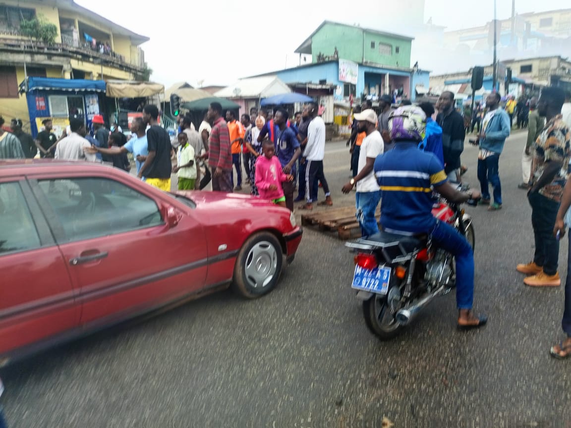Angry tricycle riders block parts of Kumasi streets in protest of KMA ...
