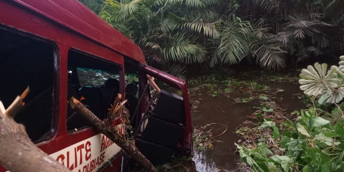 Assin Kwafokrom: Two pupils killed, 40 others injured in school bus ...